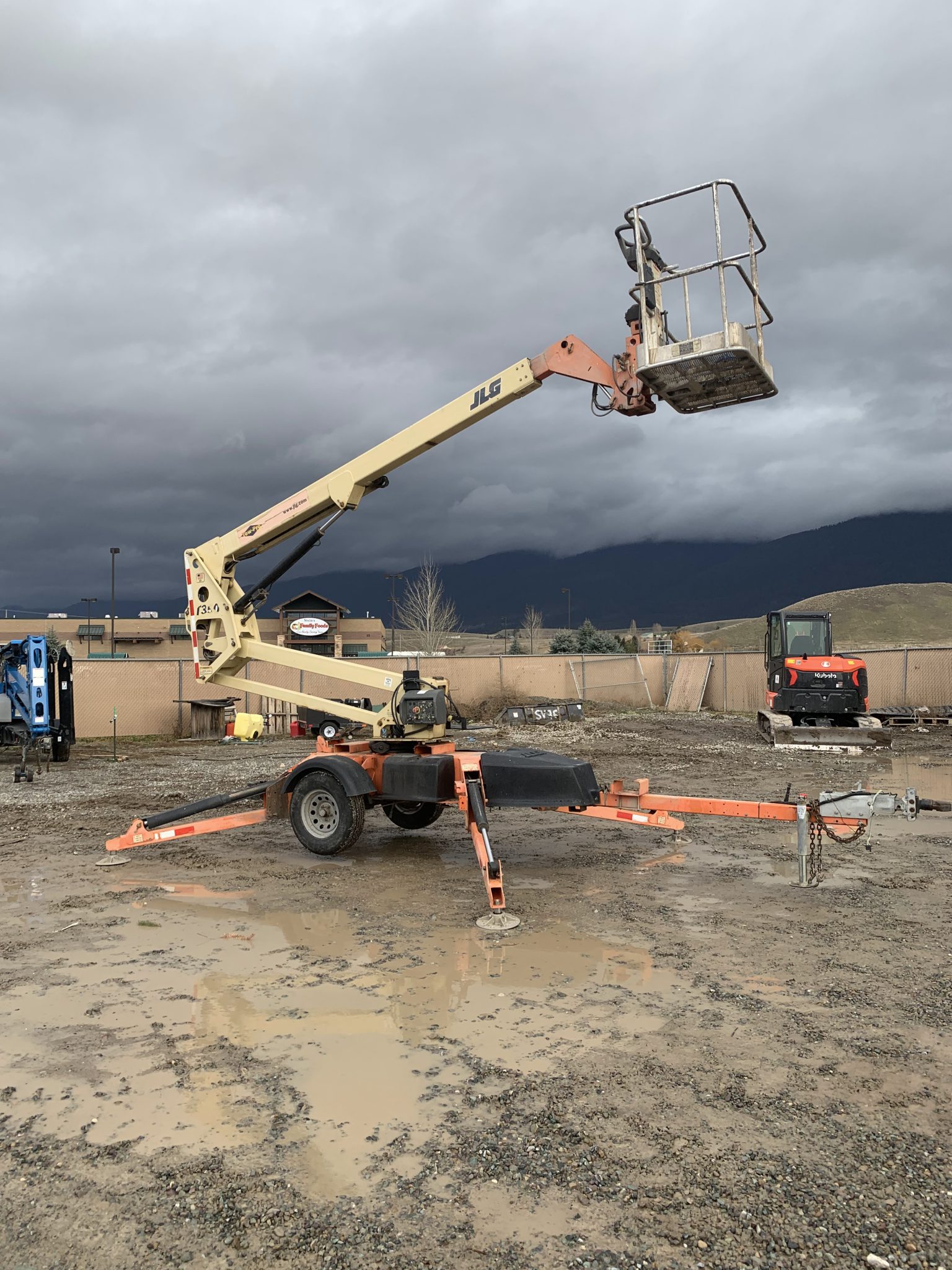 35' JLG T350 Towable Boom Lift - North 93 Rentals