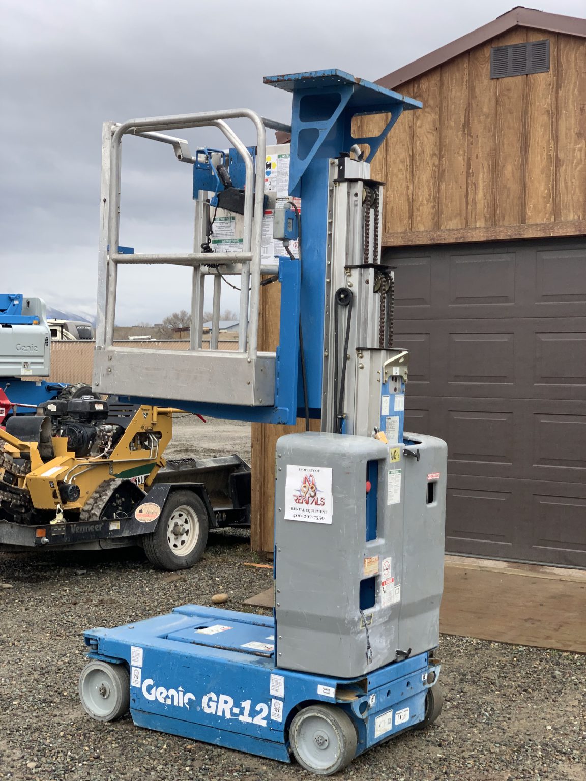 12' Genie GR-12 Electric Lift - North 93 Rentals